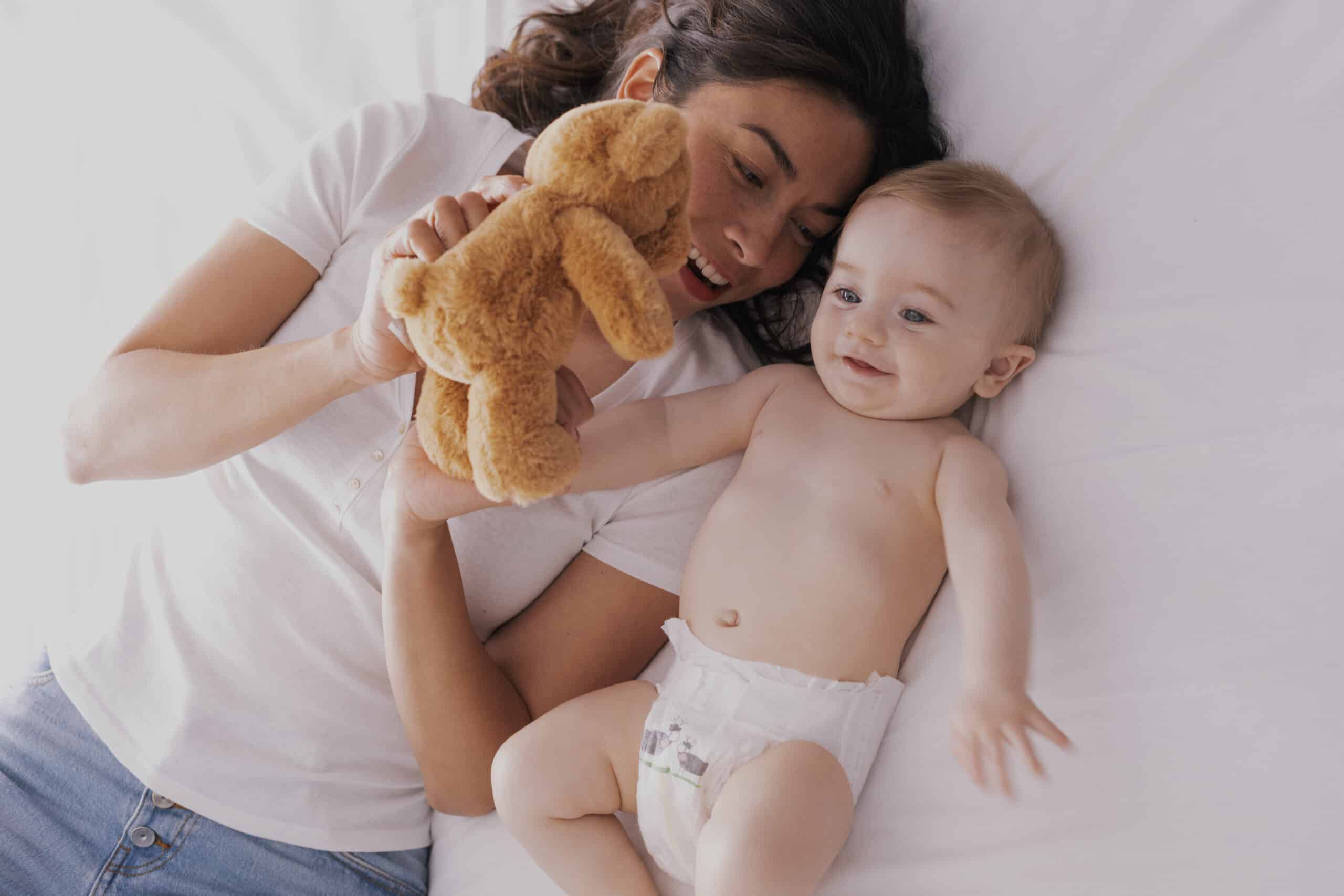 Assurer le confort d'un bébé avec des couches de nuit | Tamboor